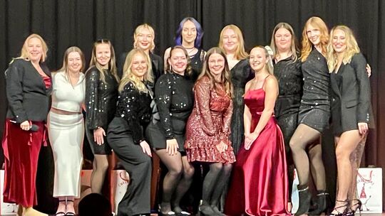 Ein Fest zum Jubiläum: Altenkirchener Cheerleader feiern 25. Geburtstag ...