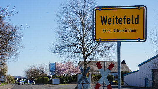 Nach Gewalttat im Westerwald: Weitefeld steht unter Schock - Kreis ...