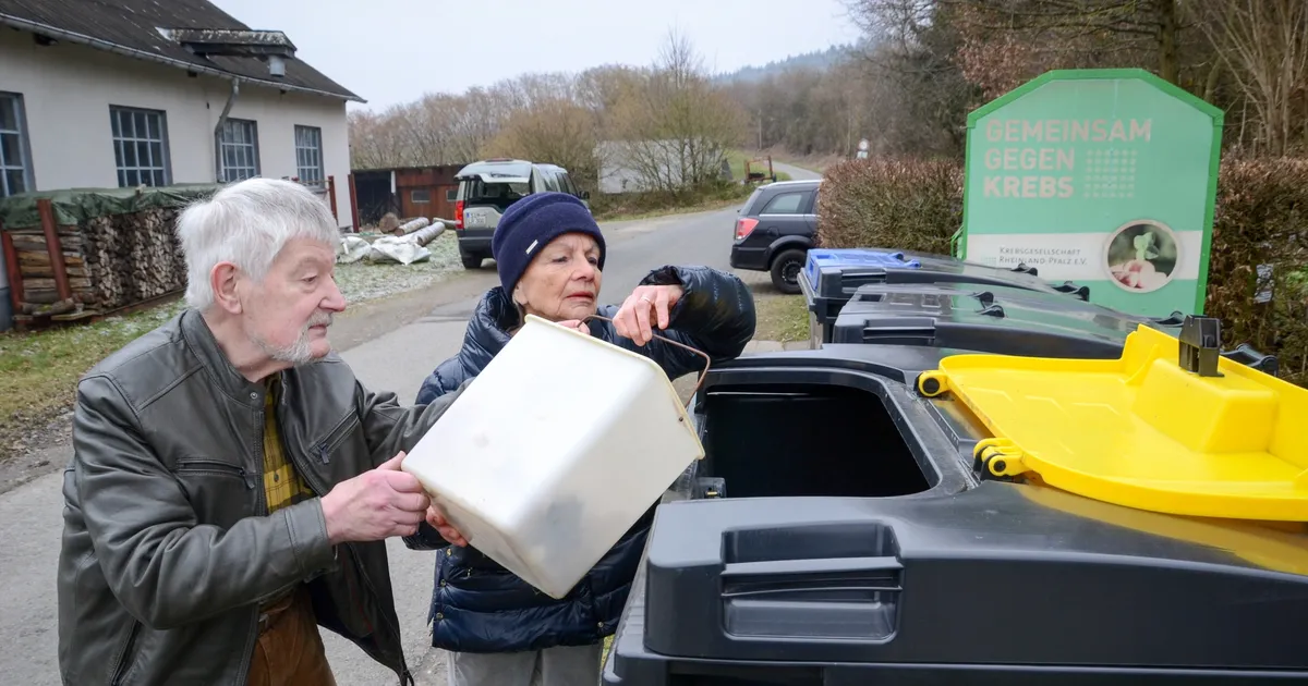 Müllabfuhr fährt Haus nicht an: Familie Schäfer aus Damscheid hat ...