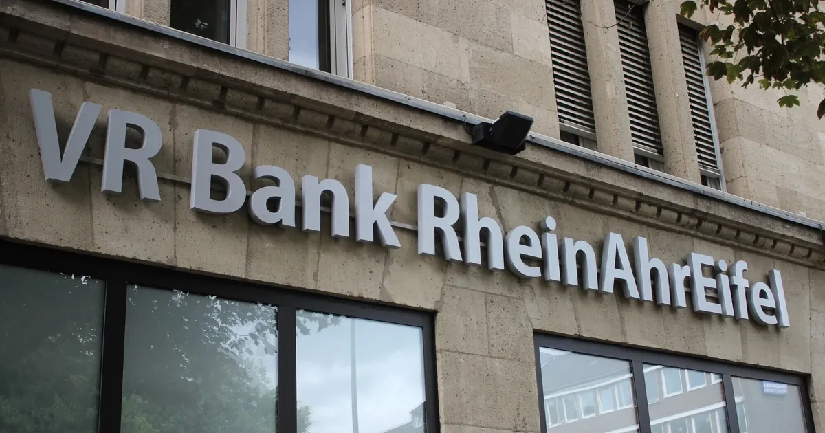 61 Prozent mehr Gebühren: VR-Bank-Kunde aus Koblenz erbost über neues ...