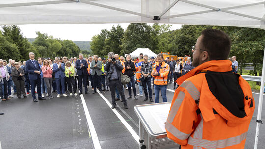 18,2-Millionen-Projekt fertig: Auf der B414 kann der Verkehr bei Nister ...