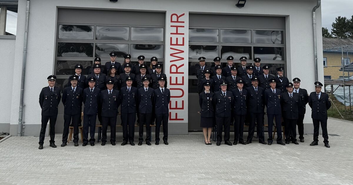 Gebäude ist ein Stück Heimat: Neues Feuerwehrgerätehaus in Cramberg ...
