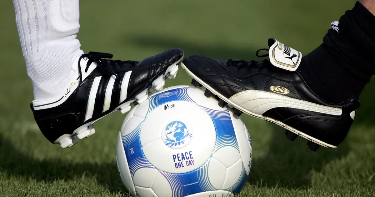 Idarer C-Jugend spielt 1:1: Ben Gebhardt verwandelt Freistoß aus 25 ...