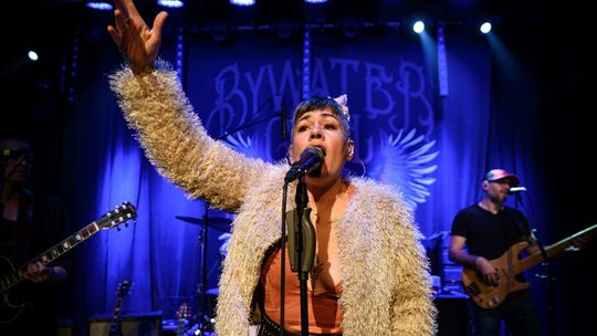 Kanadische Band begeistert : Bywater Call in Bonn: Aretha lässt grüßen ...