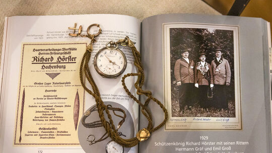 Große Ehre für Bruno M. Struif: Historie des Hachenburger ...