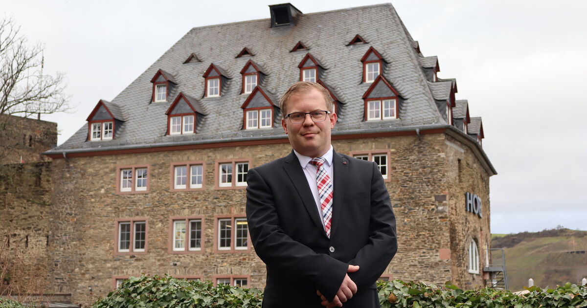 Frischer Wind in St. Goar: Schloss Rheinfels: Benjamin Metzger ist ...