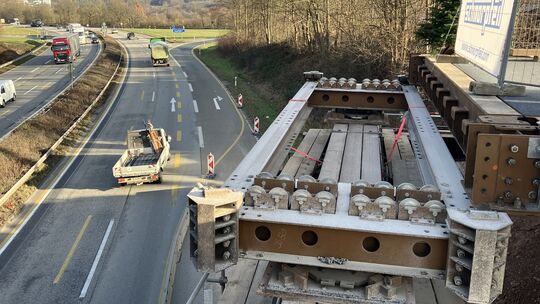 Baustelle in Höhr-Grenzhausen : L307-Behelfsbrücke an der A48 nimmt ...