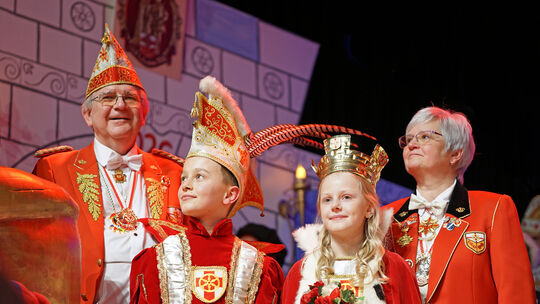 Fastnacht-Zauber: Trockensitzung CCO: Lahnsteiner Narren heben ab ...