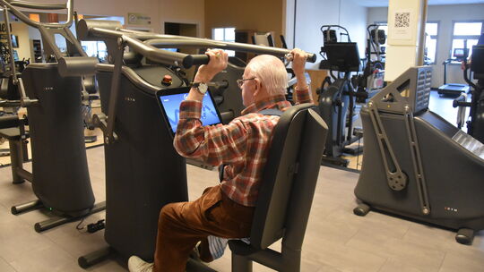 Manfred Gerlach trainiert gern: Mit 90 topfit: Ehrenmitglied im ...