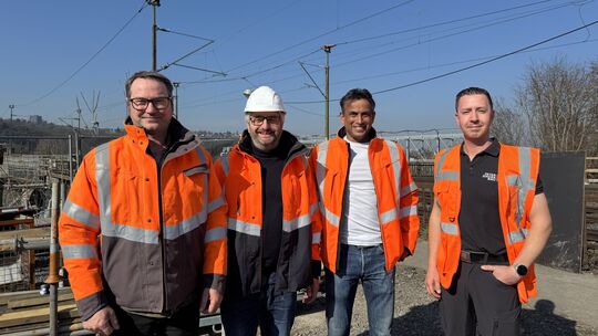 Engpass über dem Rhein: Horchheimer Eisenbahnbrücke bekommt breiteren ...