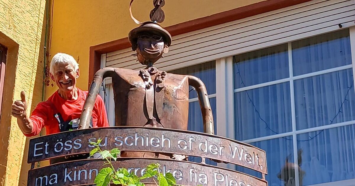 Neue Skulptur in Ediger-Eller : Dorfschmied Rudolf Franzen verewigt ...