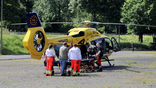 Rettungshelikopter im Einsatz: Unfall vor Eröffnung des neuen ...