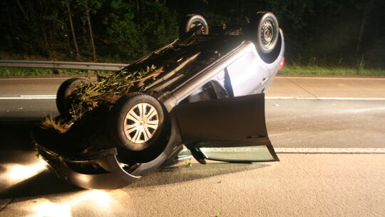 Unfall auf A6 bei Kaiserslautern: Überschlag endet tödlich - Archiv - Rhein-Zeitung