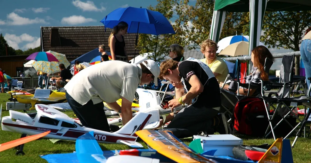 Deutsche Kunstflug-Meisterschaft beim MSC Condor - Startseite - Rhein ...