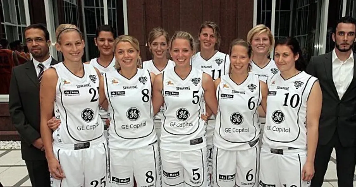 Saisonstart der ASC-Frauen: Die Defense bleibt das Prunkstück - Archiv ...